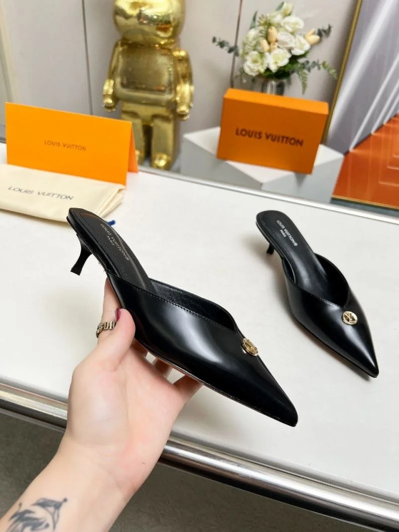 Louis Vuitton Slippers