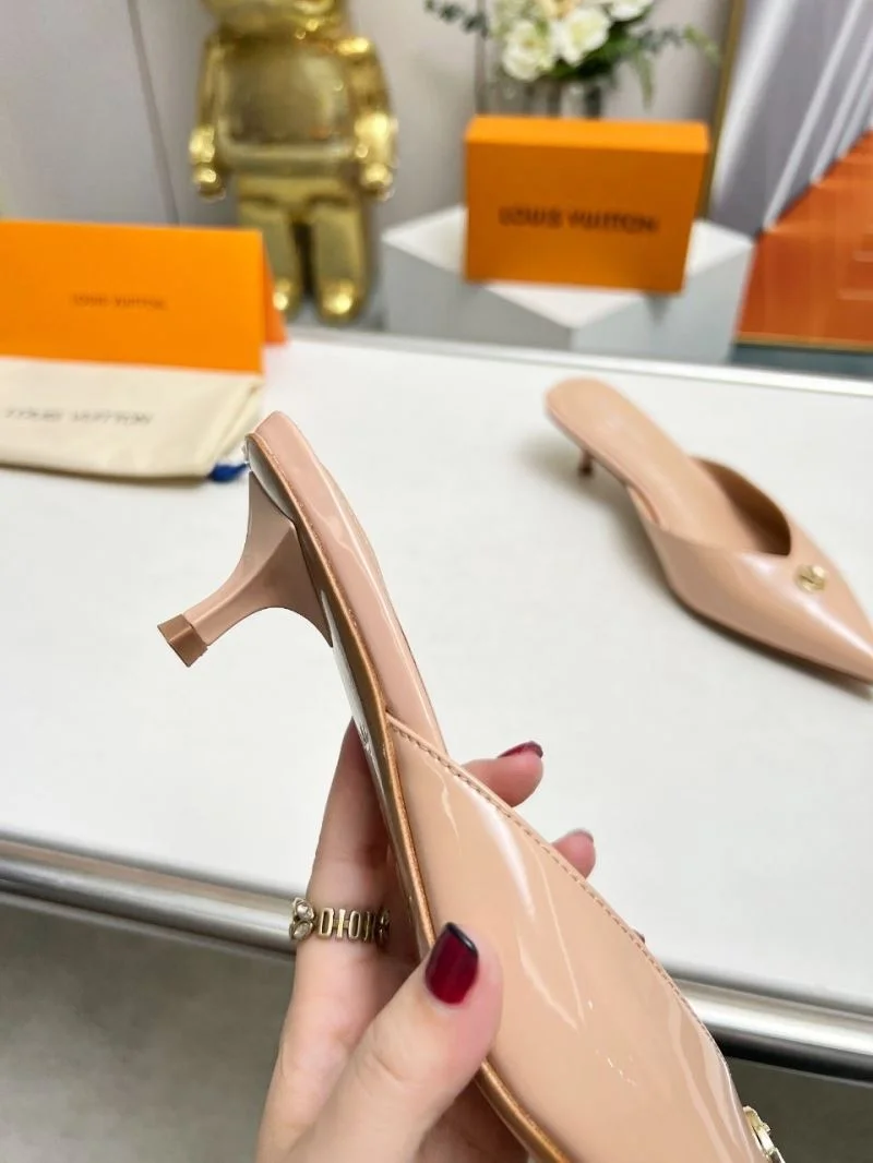 Economical Louis Vuitton Slippers