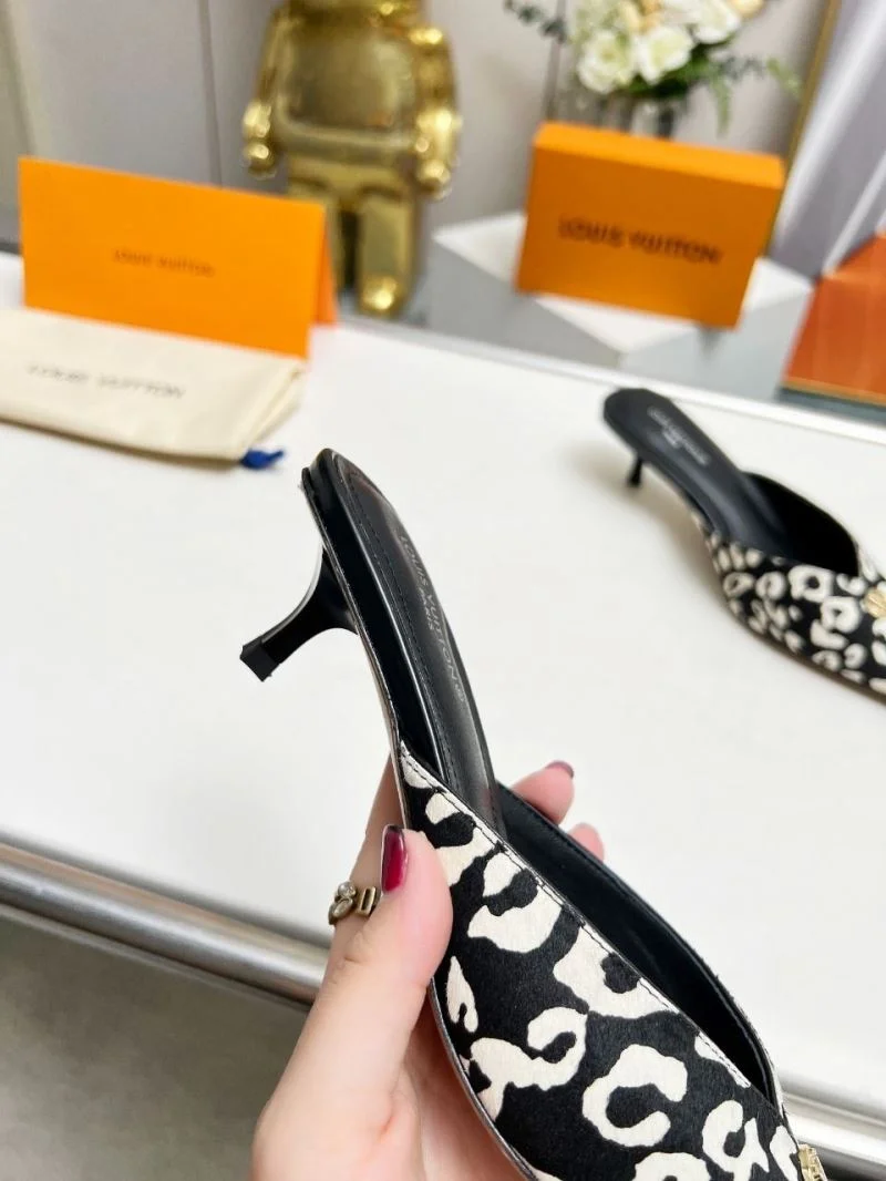 Precise copy Louis Vuitton Slippers