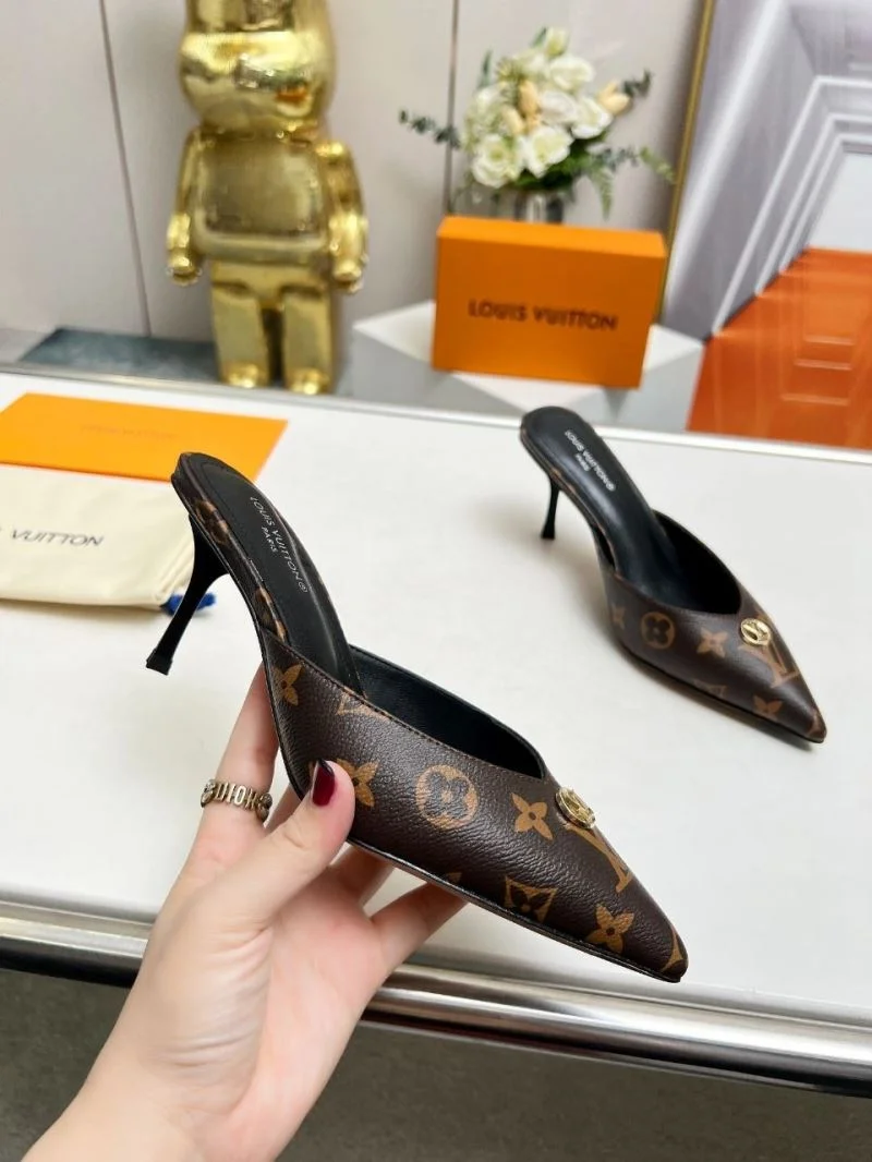 Louis Vuitton Slippers