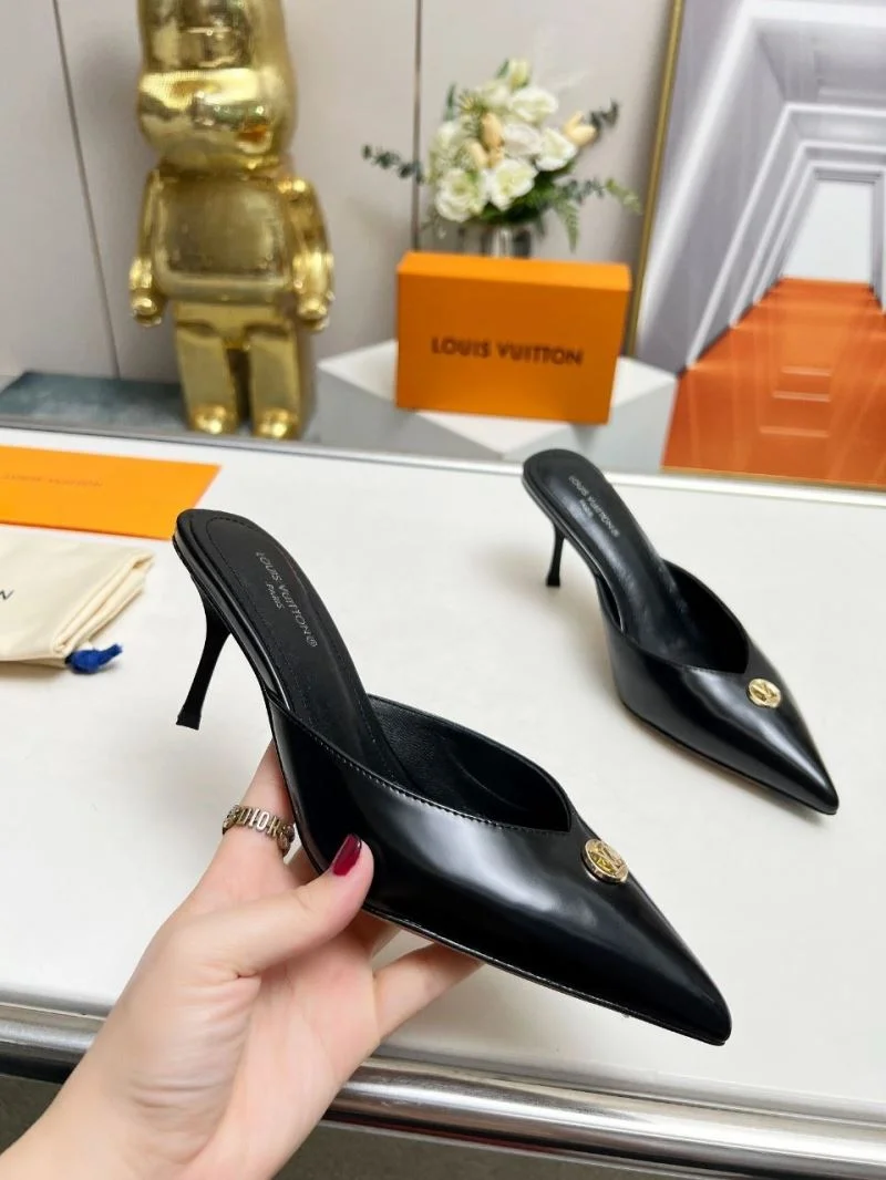 Louis Vuitton Slippers