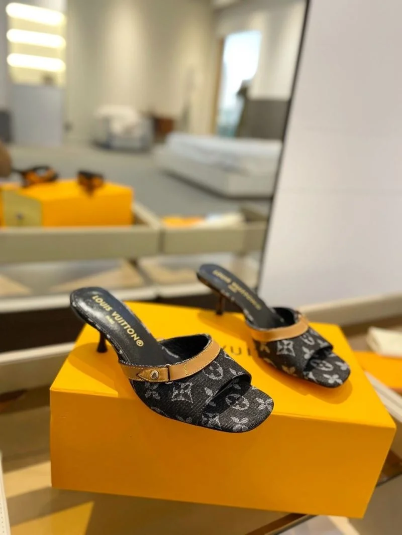 Bargain Louis Vuitton Slippers