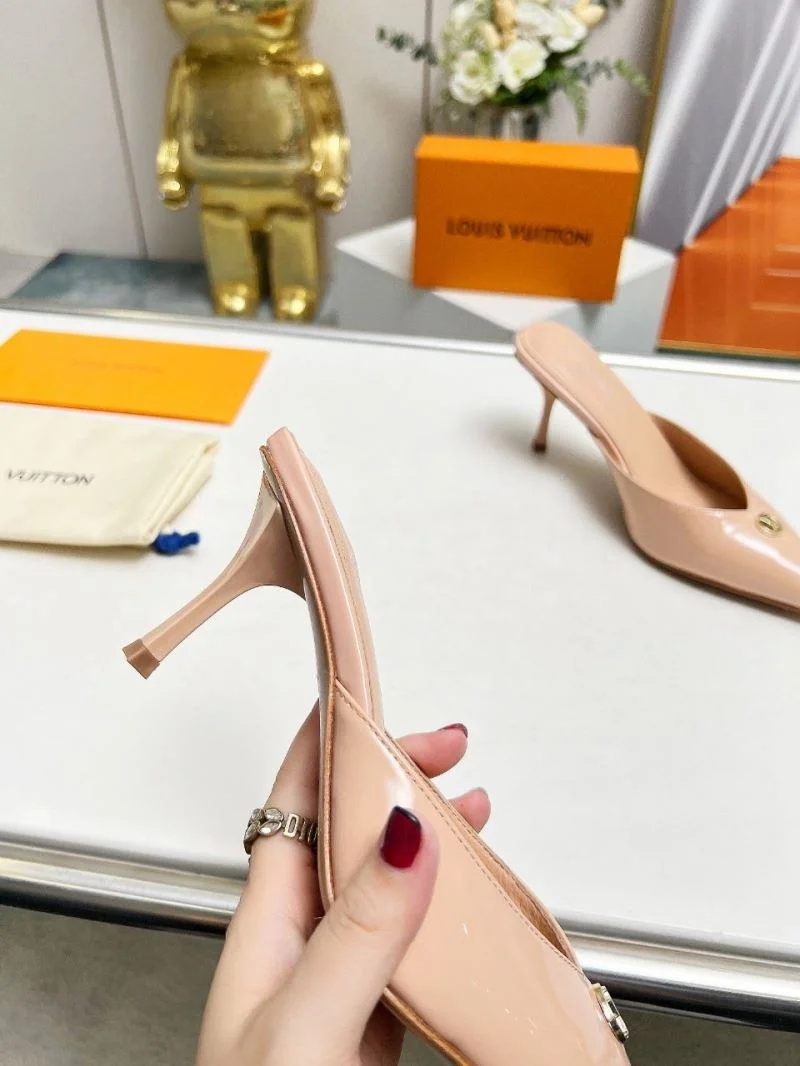 Bargain Louis Vuitton Slippers