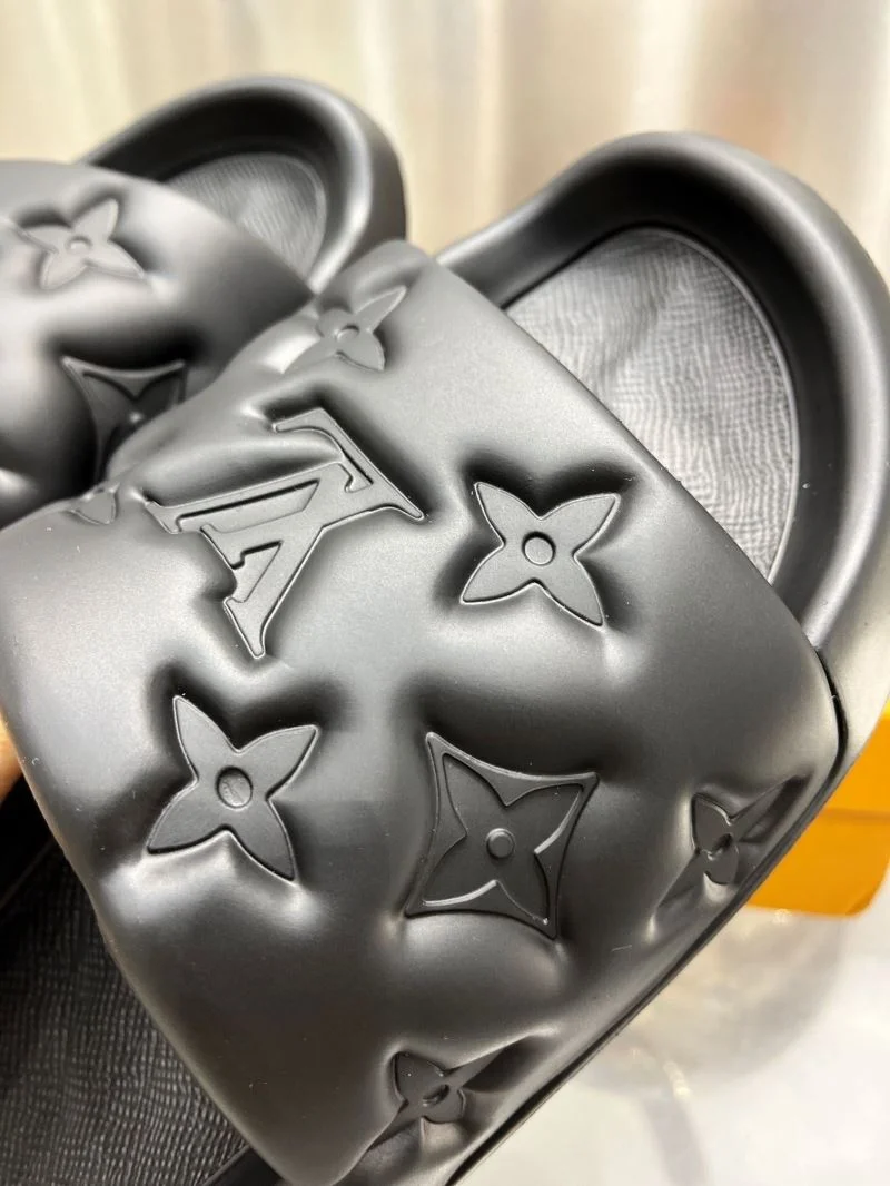 Factory-made Louis Vuitton Slippers