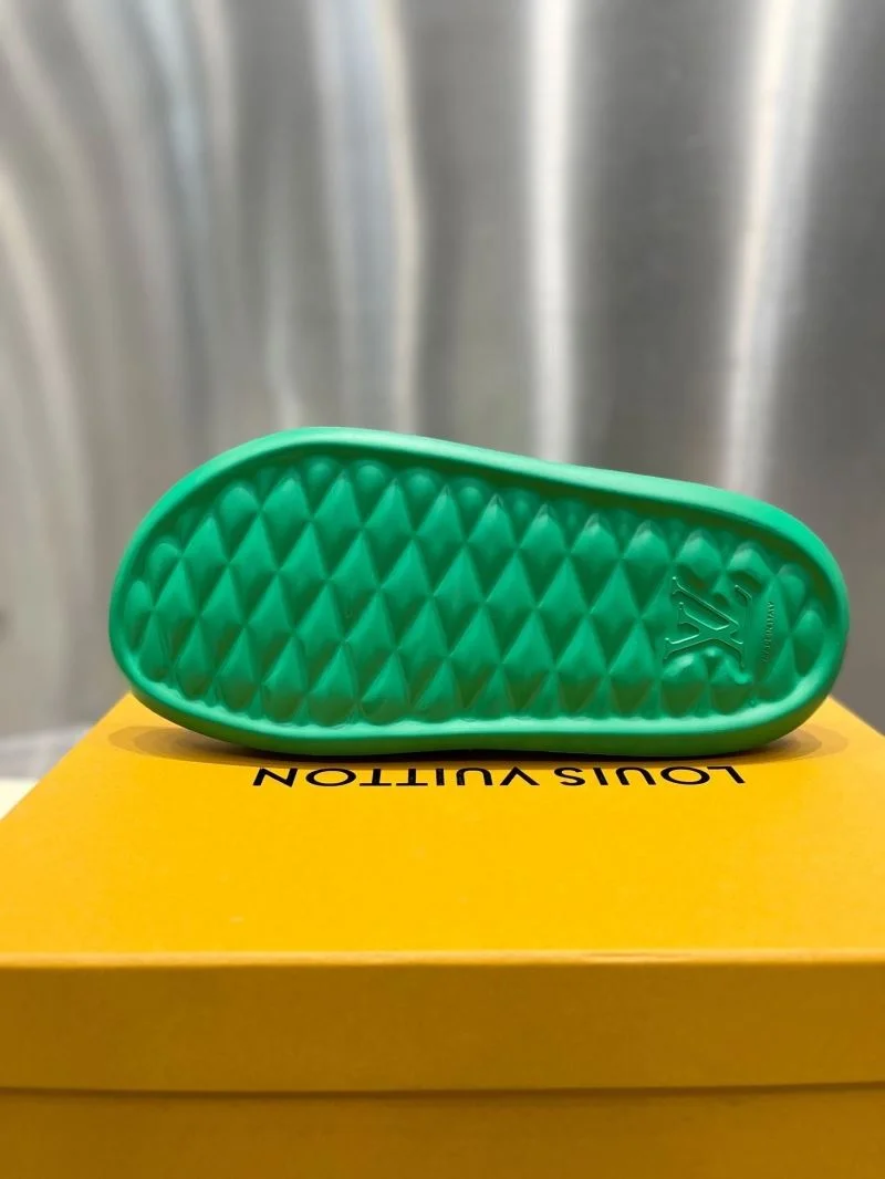 Exact replica Louis Vuitton Slippers