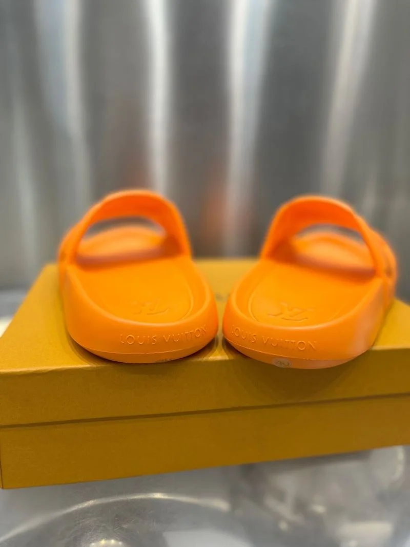 High fidelity Louis Vuitton Slippers