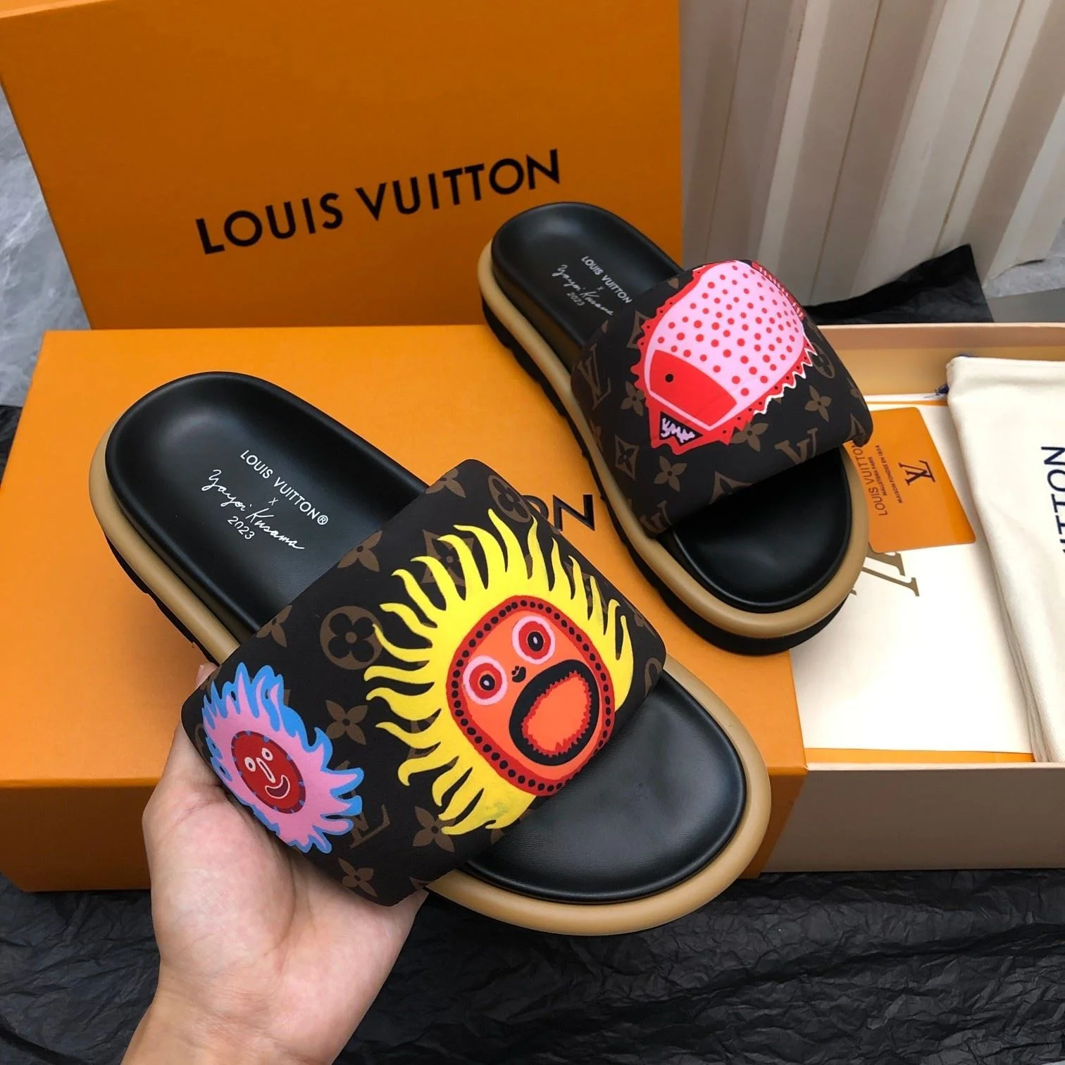 Louis Vuitton Slippers
