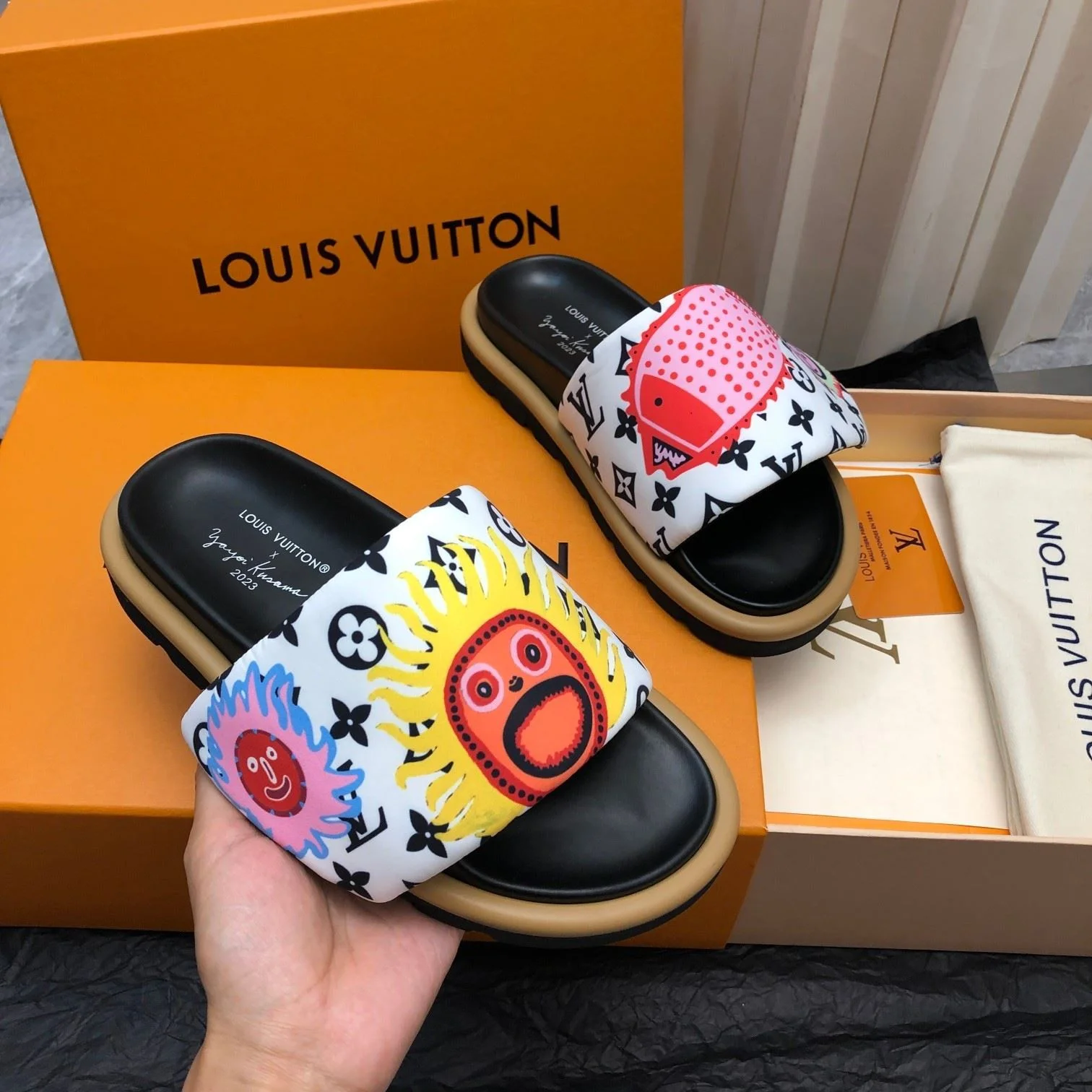 Louis Vuitton Slippers