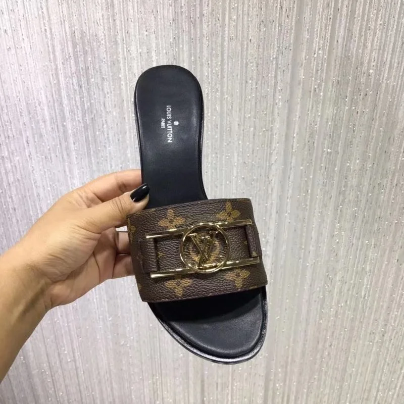 Brand-authenticated Louis Vuitton Slippers