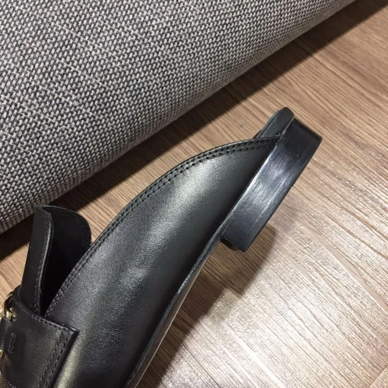Factory-made Louis Vuitton Slippers