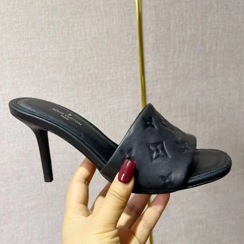 Louis Vuitton Slippers