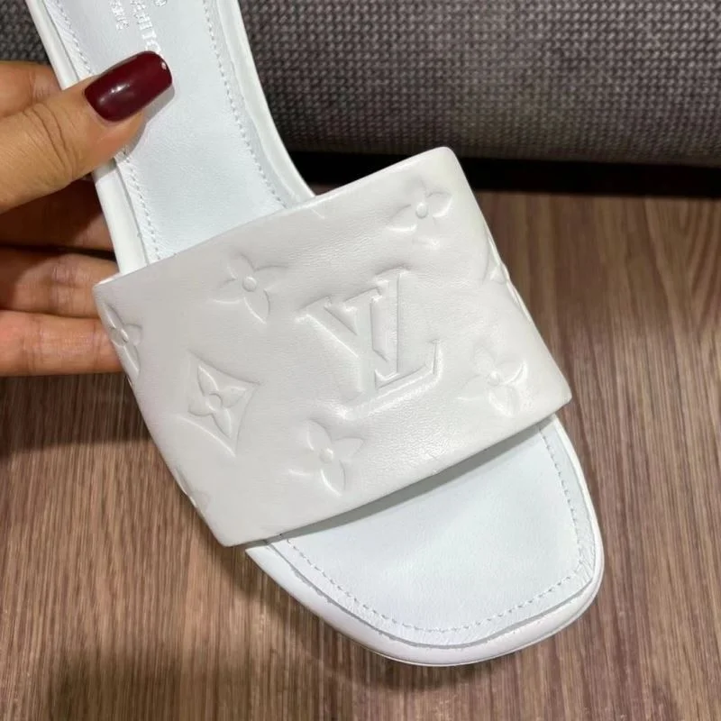 Discounted Louis Vuitton Slippers