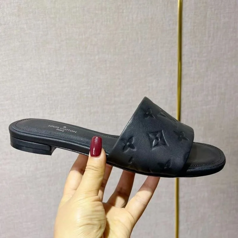 Louis Vuitton Slippers