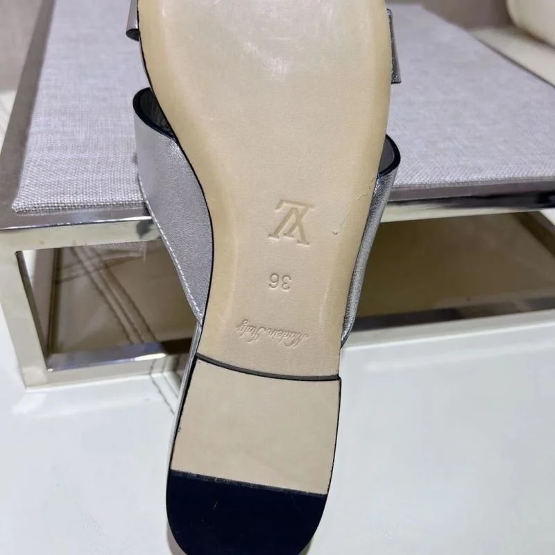 Cut-rate Louis Vuitton Slippers