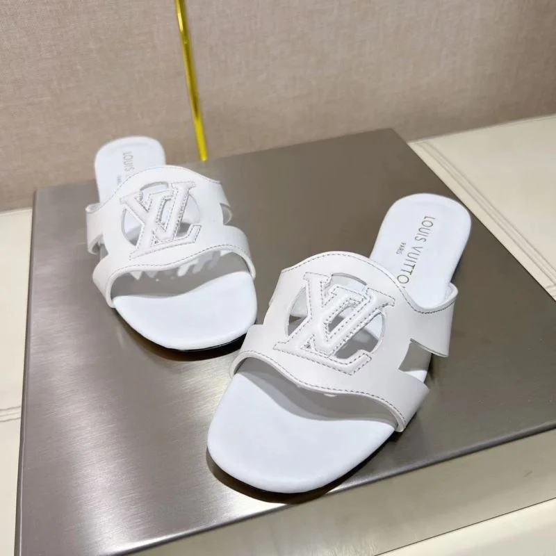 Low-cost Louis Vuitton Slippers