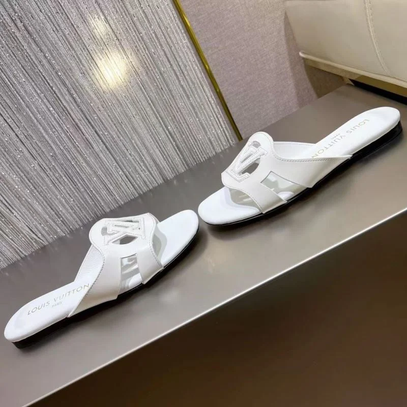Low-cost Louis Vuitton Slippers