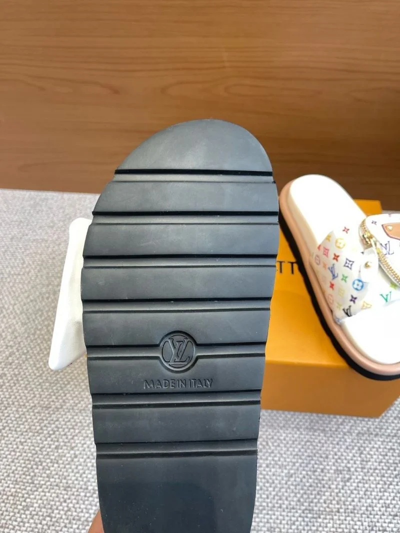 Inexpensive Louis Vuitton Slippers
