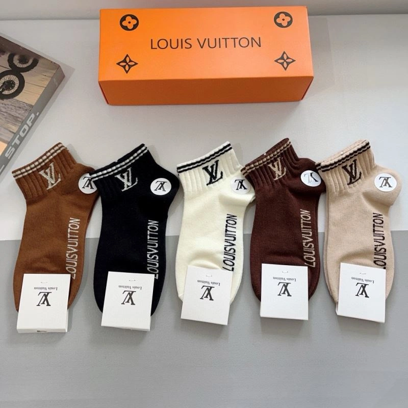 Inexpensive Louis Vuitton Socks