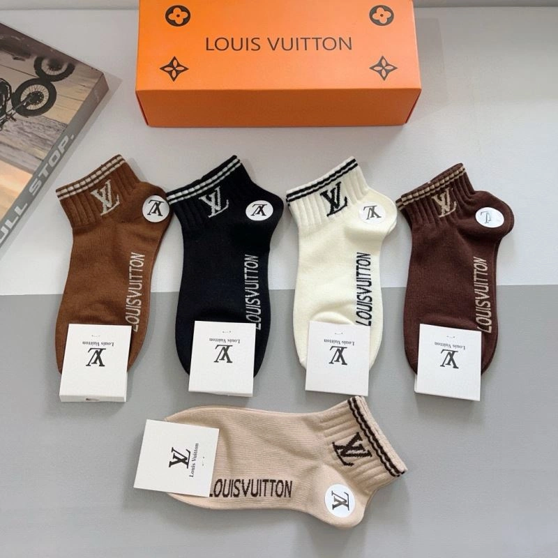 Inexpensive Louis Vuitton Socks