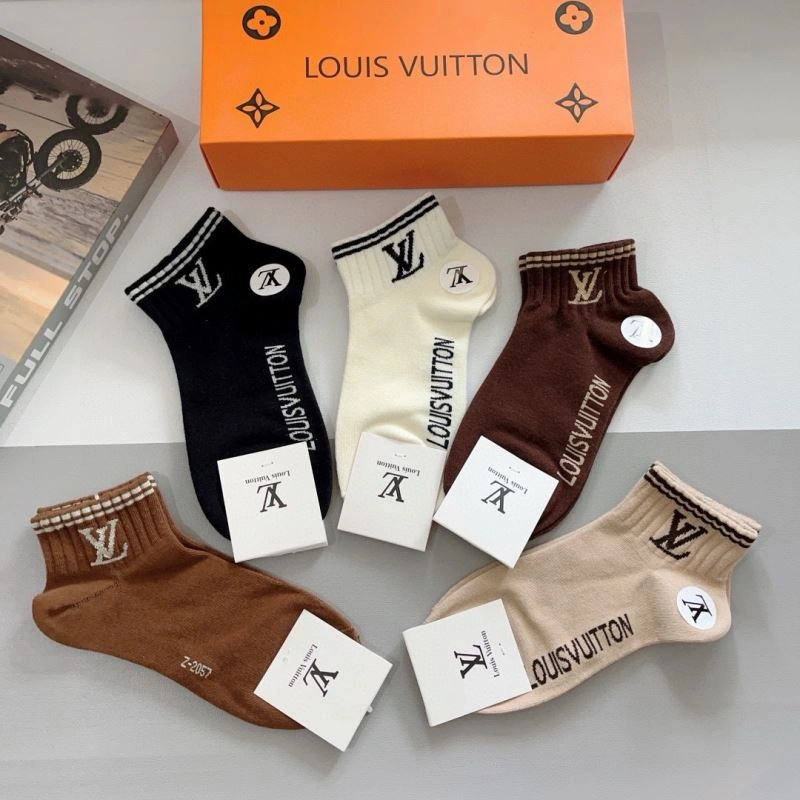 Inexpensive Louis Vuitton Socks