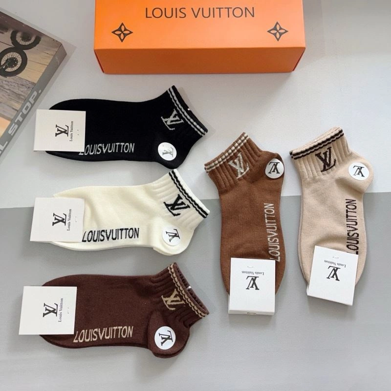 Inexpensive Louis Vuitton Socks