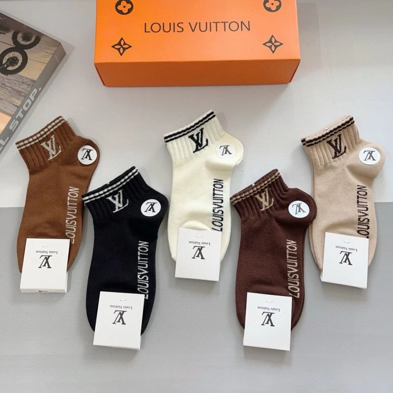 Inexpensive Louis Vuitton Socks