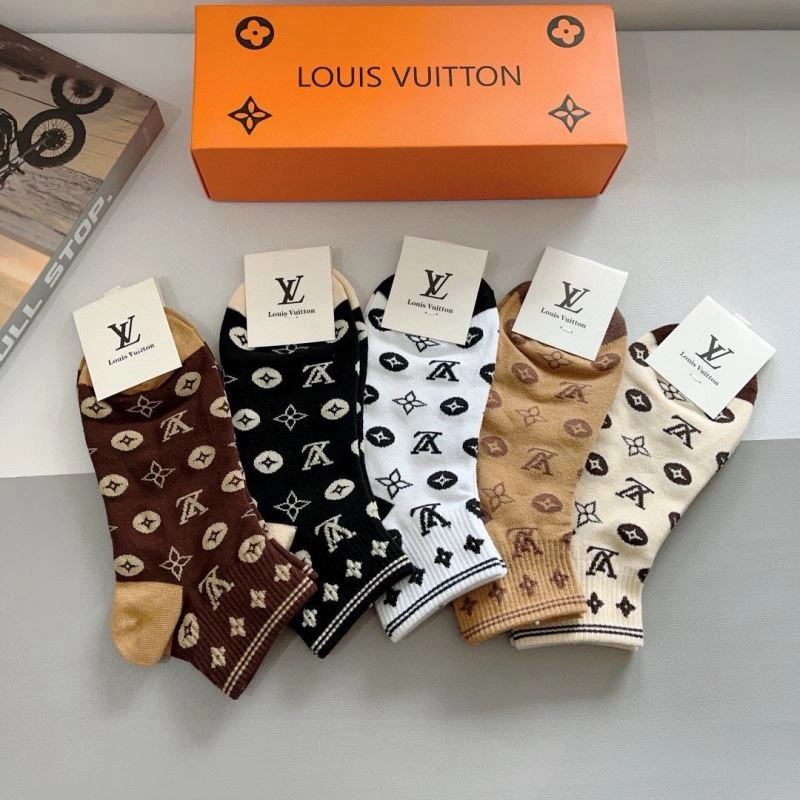 Value-priced Louis Vuitton Socks