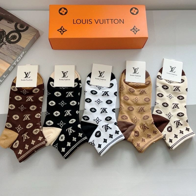 Value-priced Louis Vuitton Socks