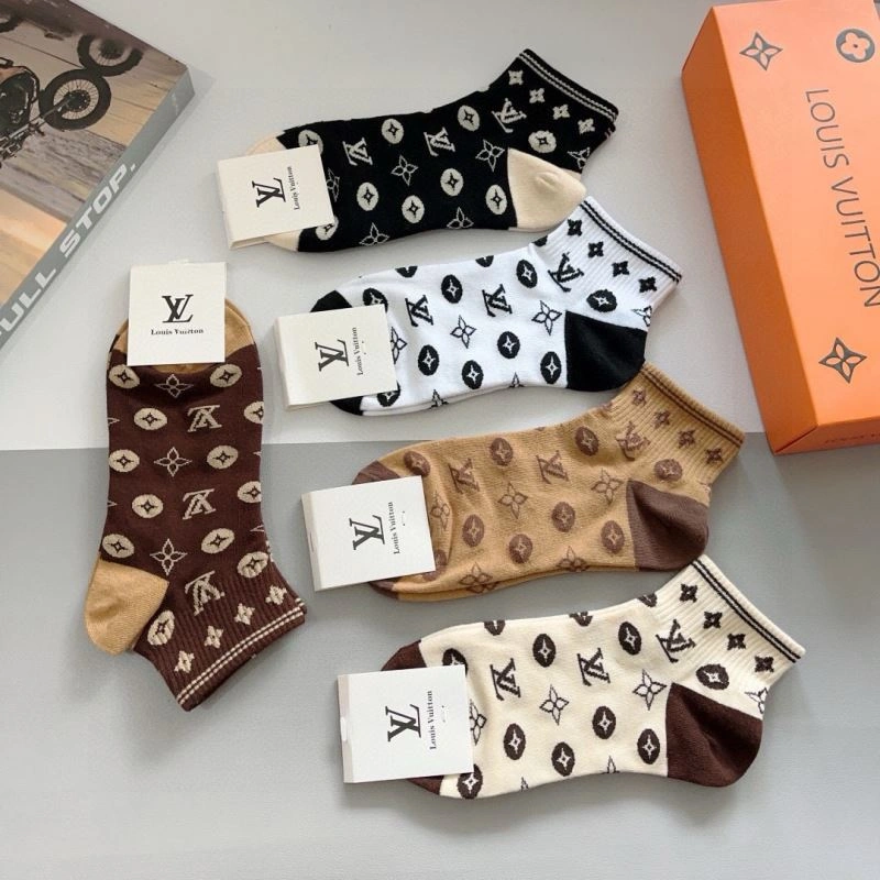 Value-priced Louis Vuitton Socks