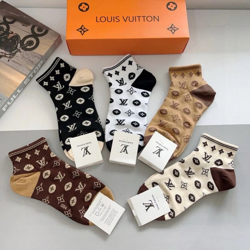 Value-priced Louis Vuitton Socks