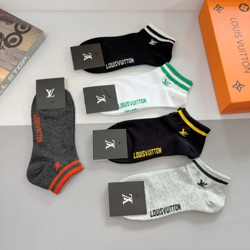 Mirror quality Louis Vuitton Socks