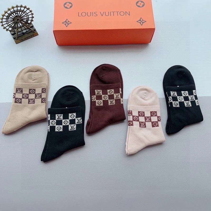 Inexpensive Louis Vuitton Socks