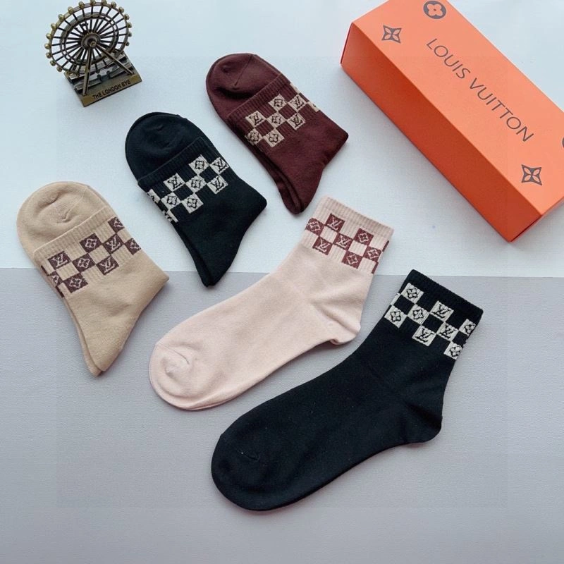 Inexpensive Louis Vuitton Socks