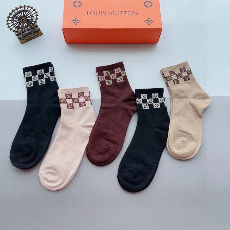 Inexpensive Louis Vuitton Socks