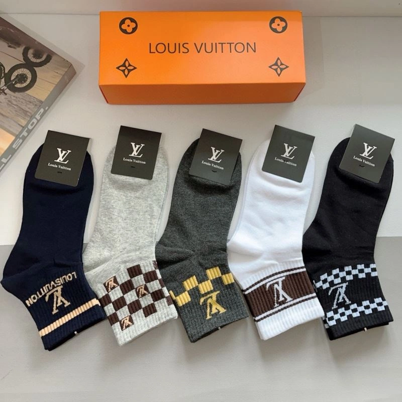 Inexpensive Louis Vuitton Socks