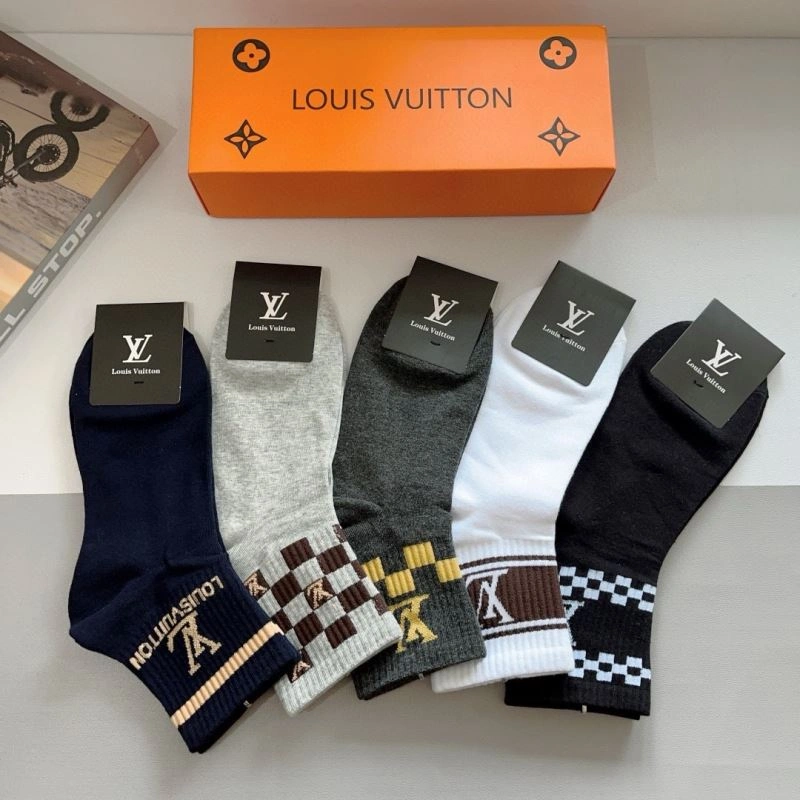 Inexpensive Louis Vuitton Socks