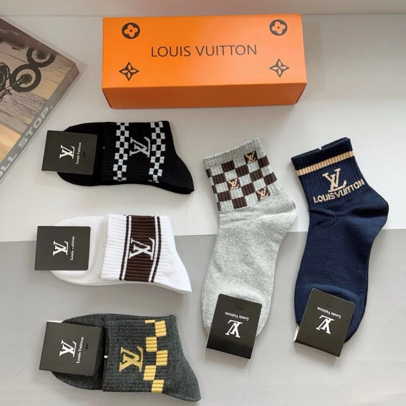 Inexpensive Louis Vuitton Socks