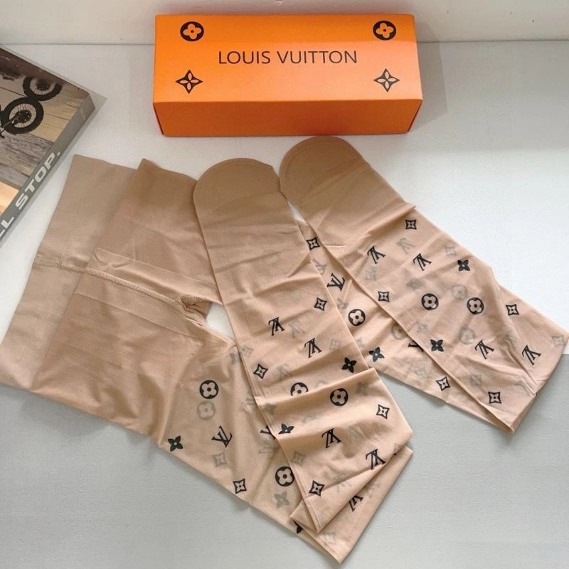 Value-priced Louis Vuitton Socks