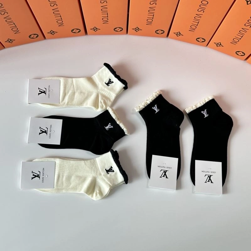 Reasonably priced Louis Vuitton Socks