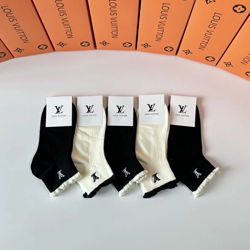 Reasonably priced Louis Vuitton Socks