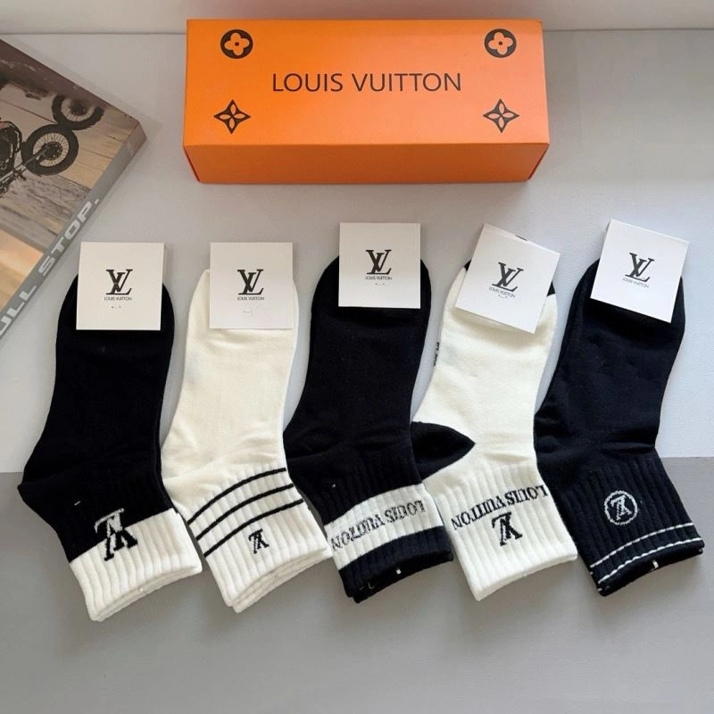 Discounted Louis Vuitton Socks