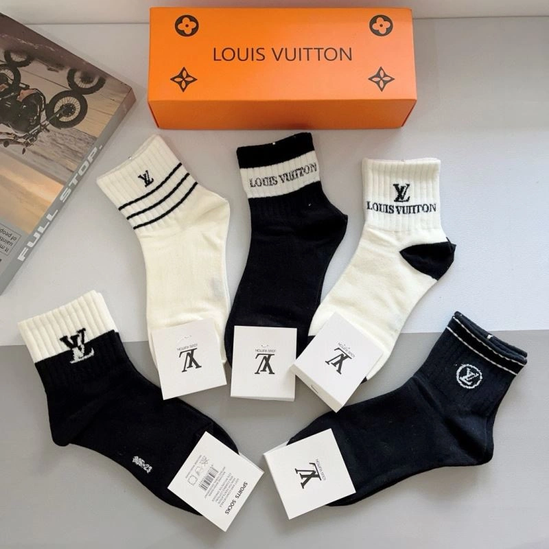 Discounted Louis Vuitton Socks