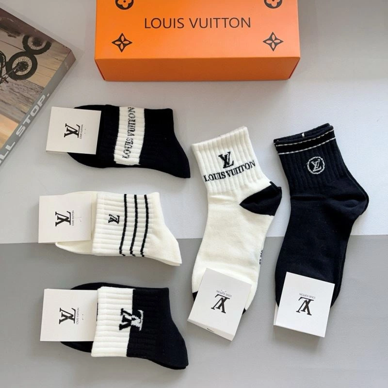 Discounted Louis Vuitton Socks