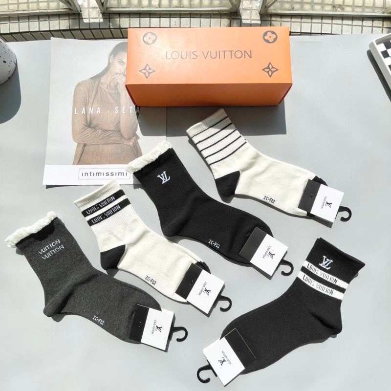 Economical Louis Vuitton Socks