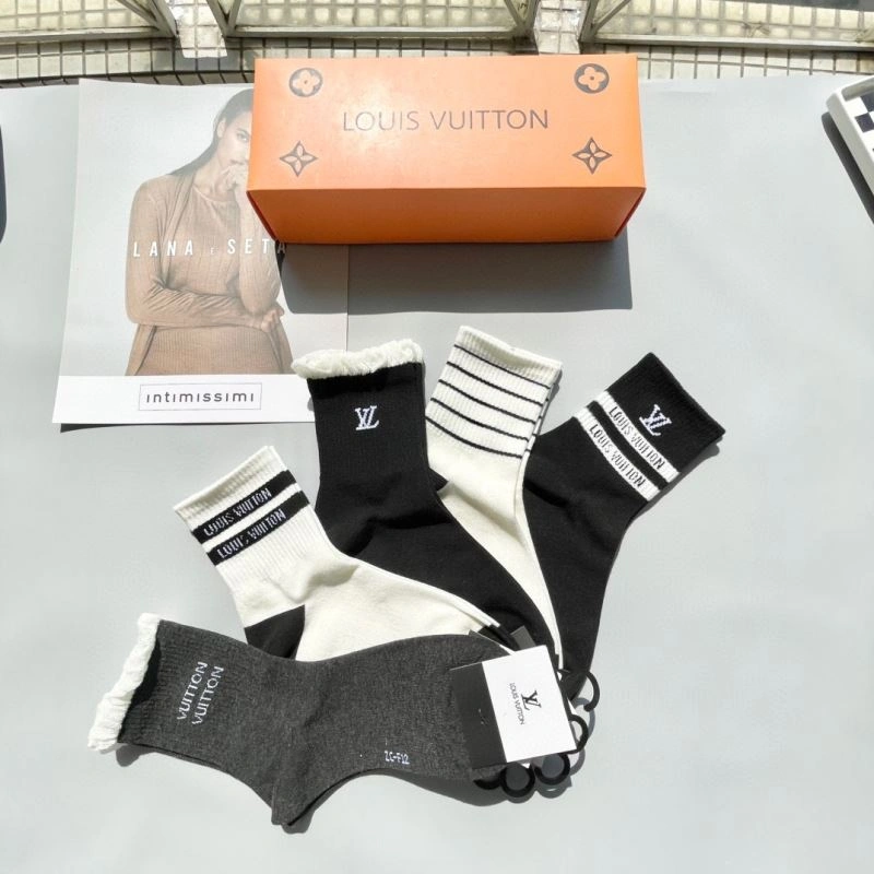 Economical Louis Vuitton Socks