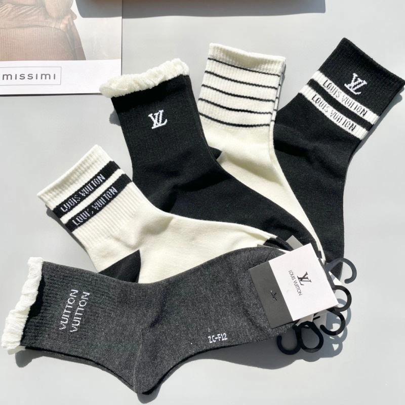 Economical Louis Vuitton Socks