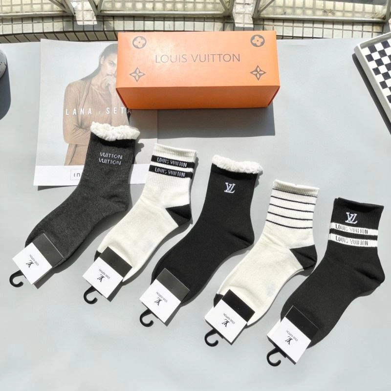 Economical Louis Vuitton Socks