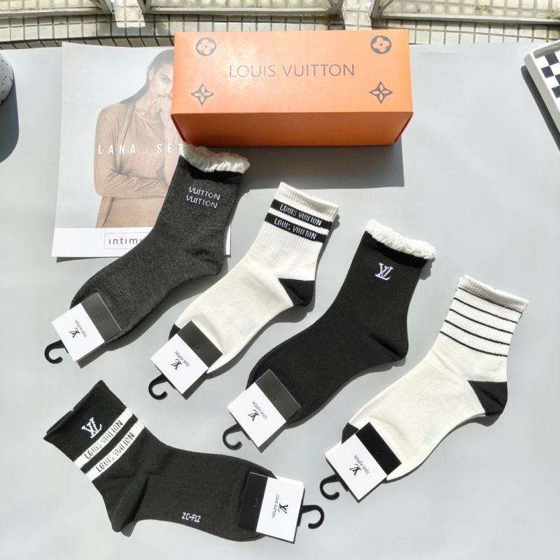 Economical Louis Vuitton Socks