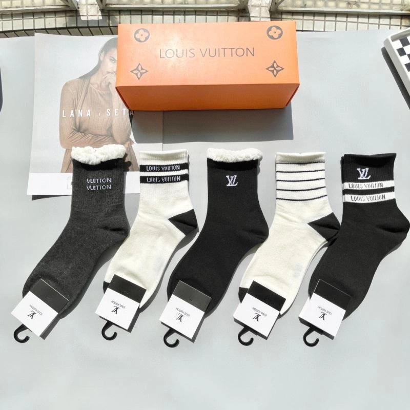 Economical Louis Vuitton Socks