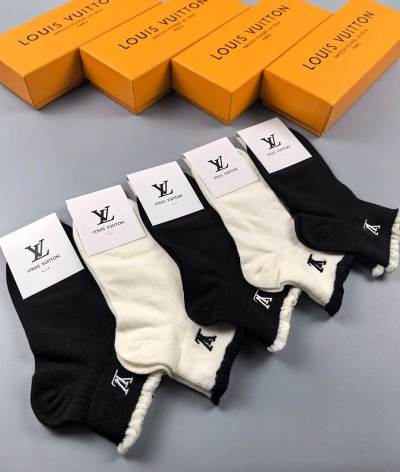 Economical Louis Vuitton Socks